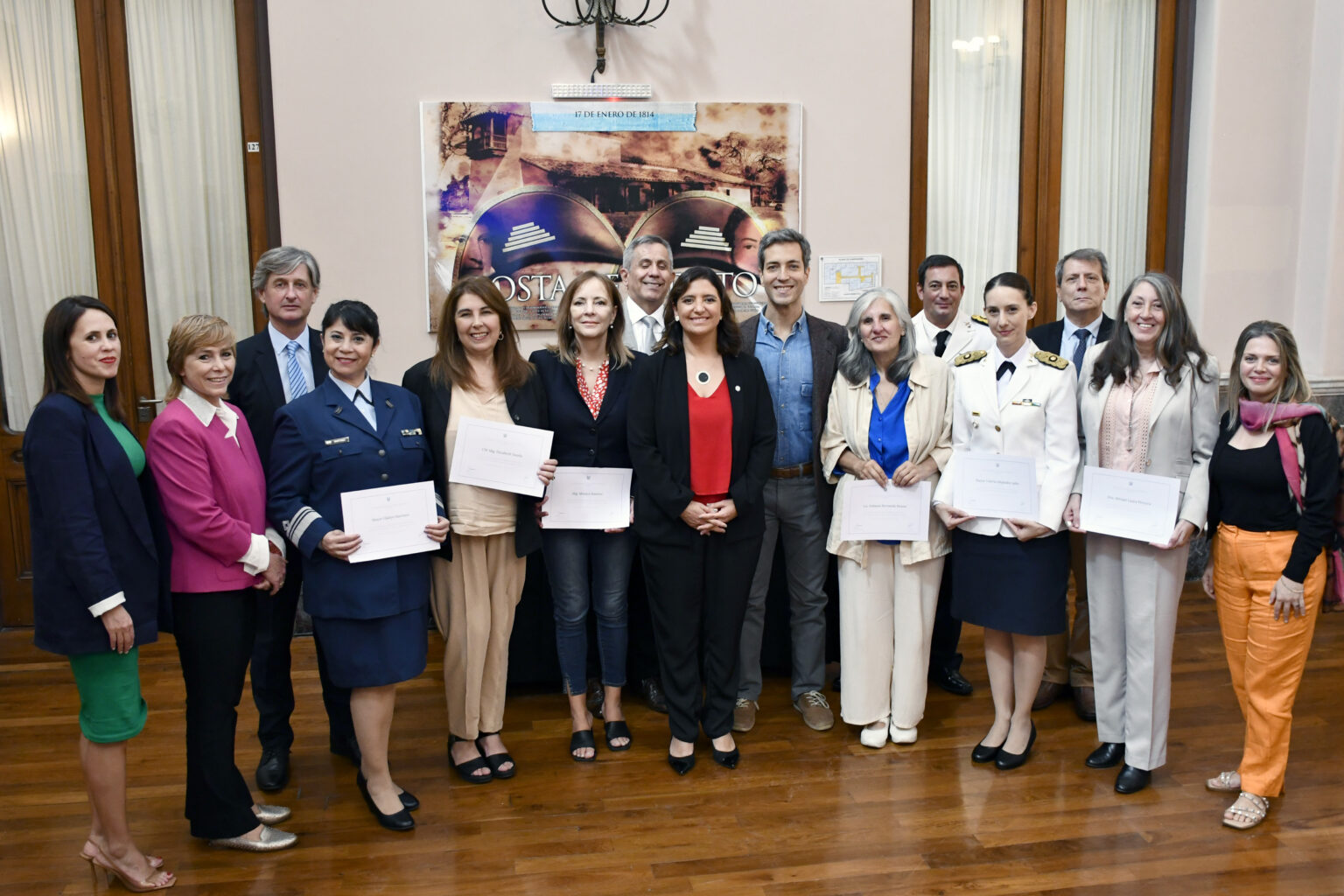 La UNDEF homenajea a las mujeres destacadas de la comunidad académica ...